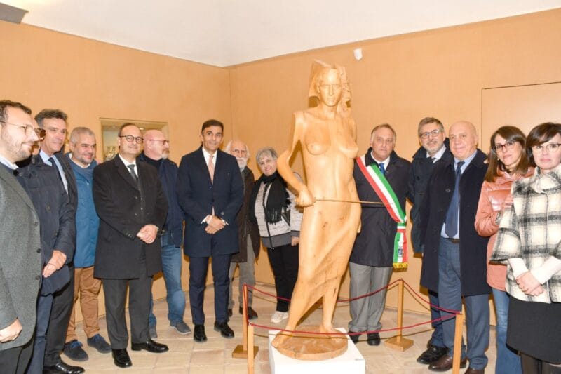 ”Le mille forme dell’anima”, inaugurata mostra di Salvatore Rizzuti al ...